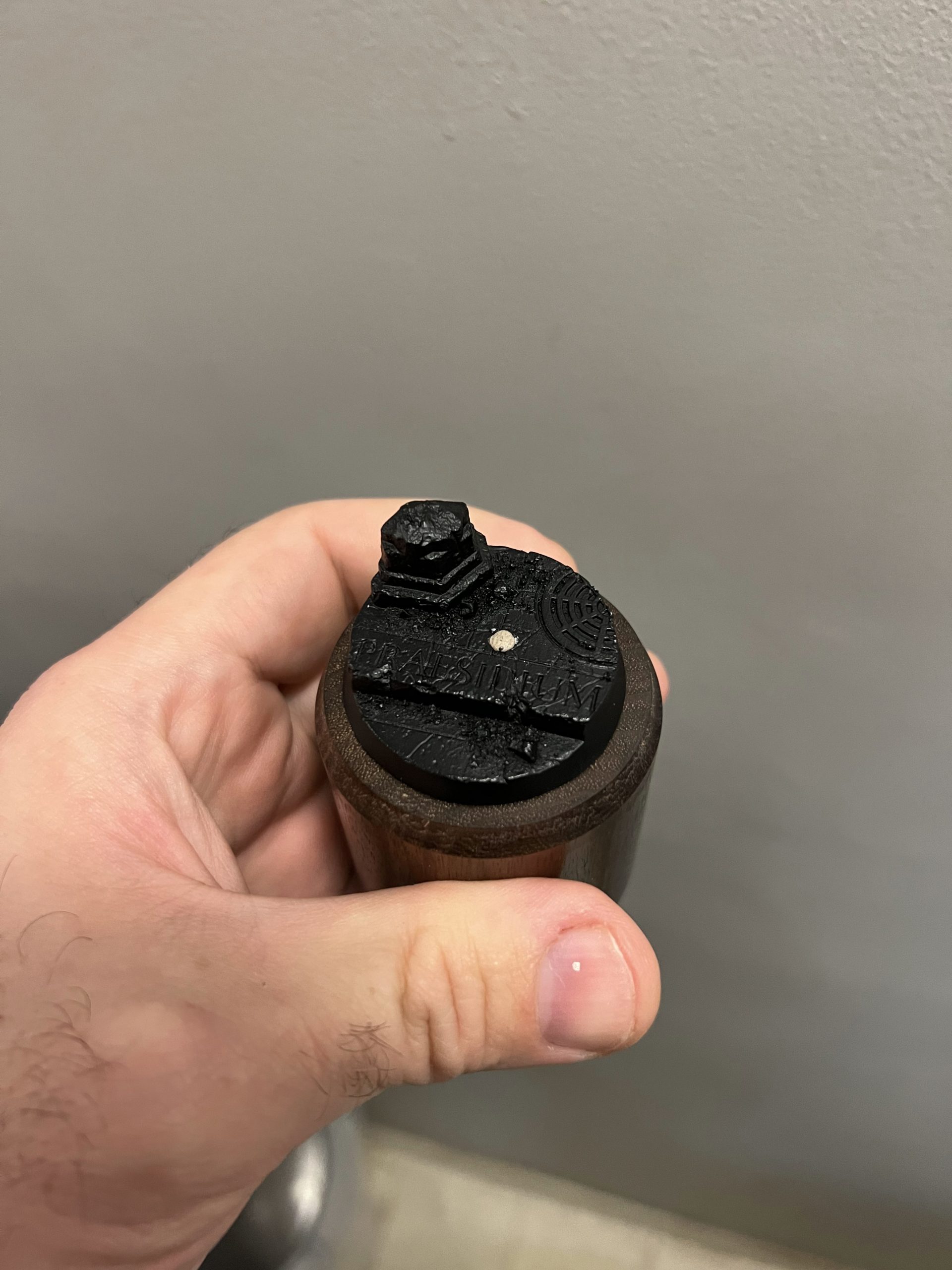 How to Paint a Black Templar Base - Figure Mentors