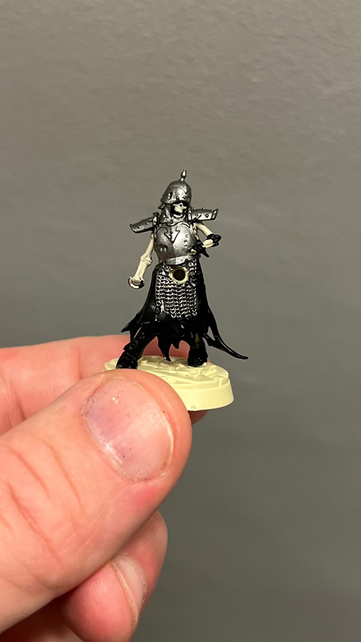 How To Paint Weathered Armour - Figure Mentors